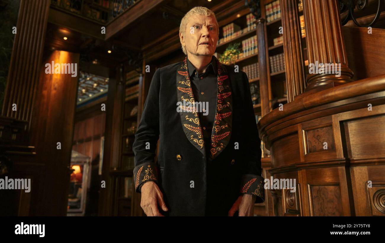 JON VOIGHT in MEGALOPOLIS (2024), directed by FRANCIS FORD COPPOLA ...