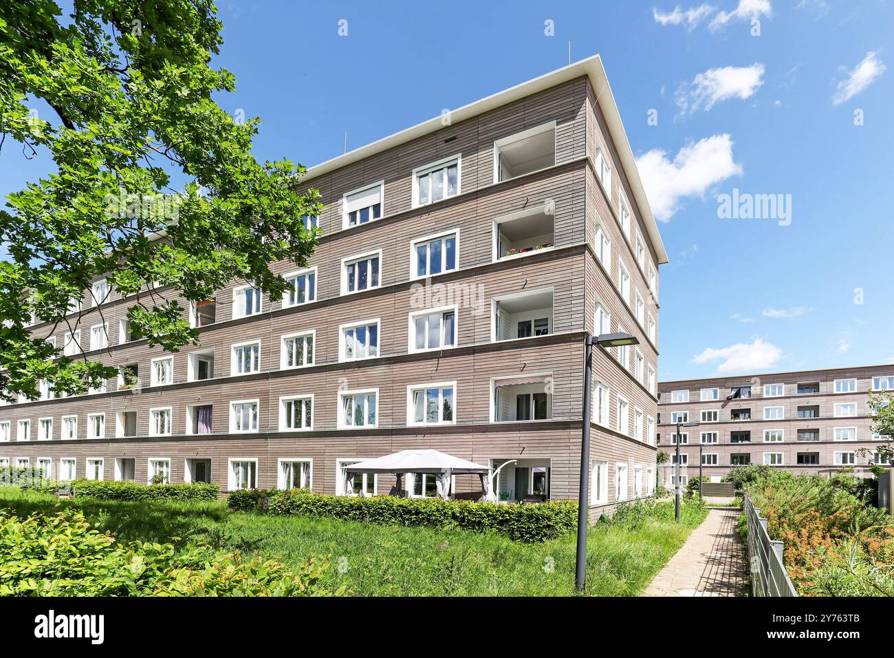 Residential area with ecological and sustainable green residential ...