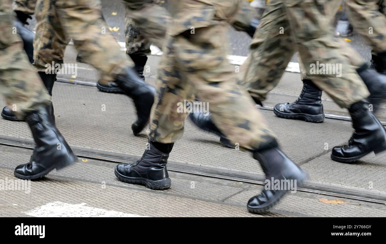 Camo uniforms hi-res stock photography and images - Alamy