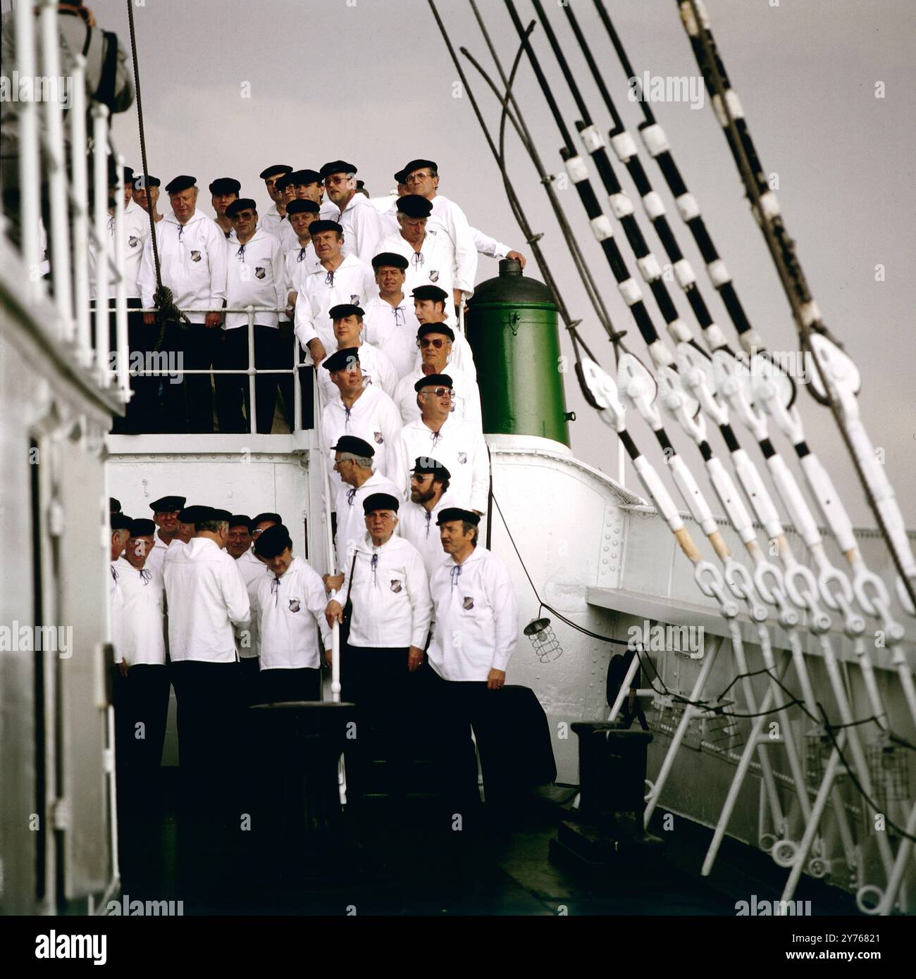 Uniform bundesbahn hi-res stock photography and images - Alamy