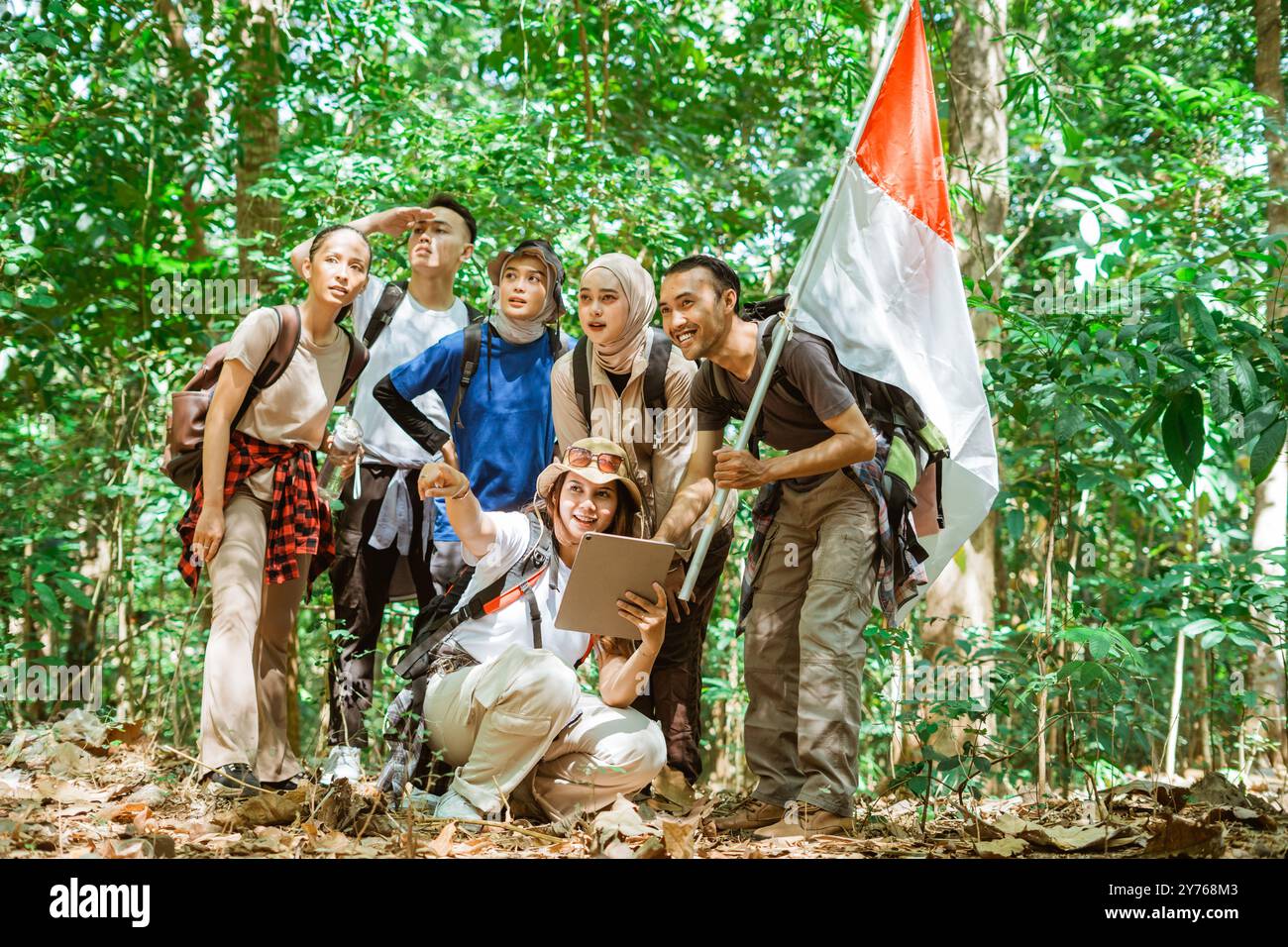 Male traveler backpack maps hi-res stock photography and images - Alamy