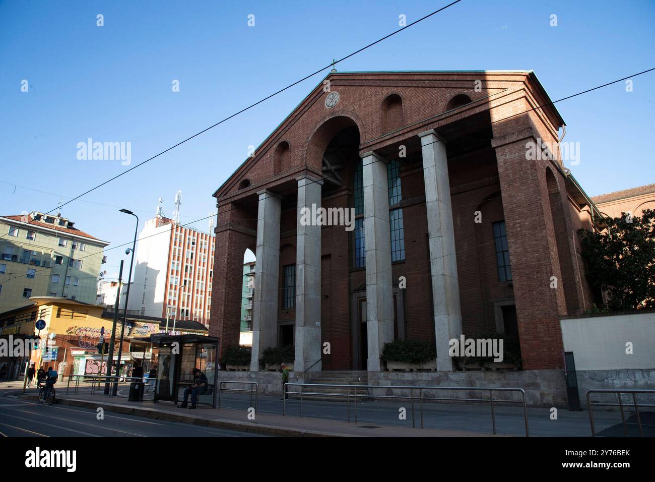 Chiesa di santa maria annunciata in chiesa rossa hi-res stock ...