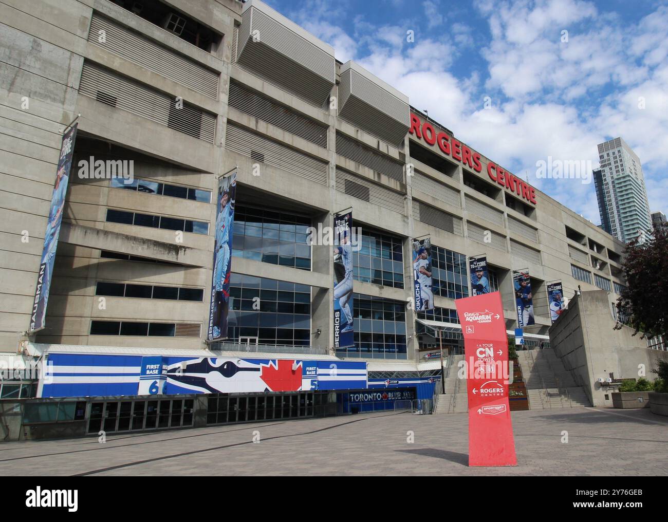 The Rogers Centre, home of the Toronto Blue Jays baseball team Stock ...