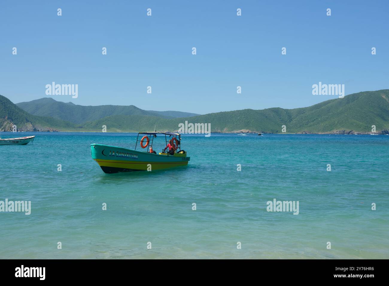 boat docking at bahia concha in Tayrona Park, Colombia Stock Photo - Alamy