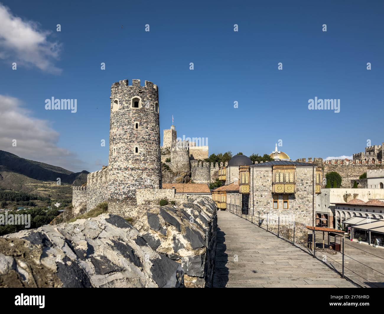 Castle courtyard balconies hi-res stock photography and images - Alamy