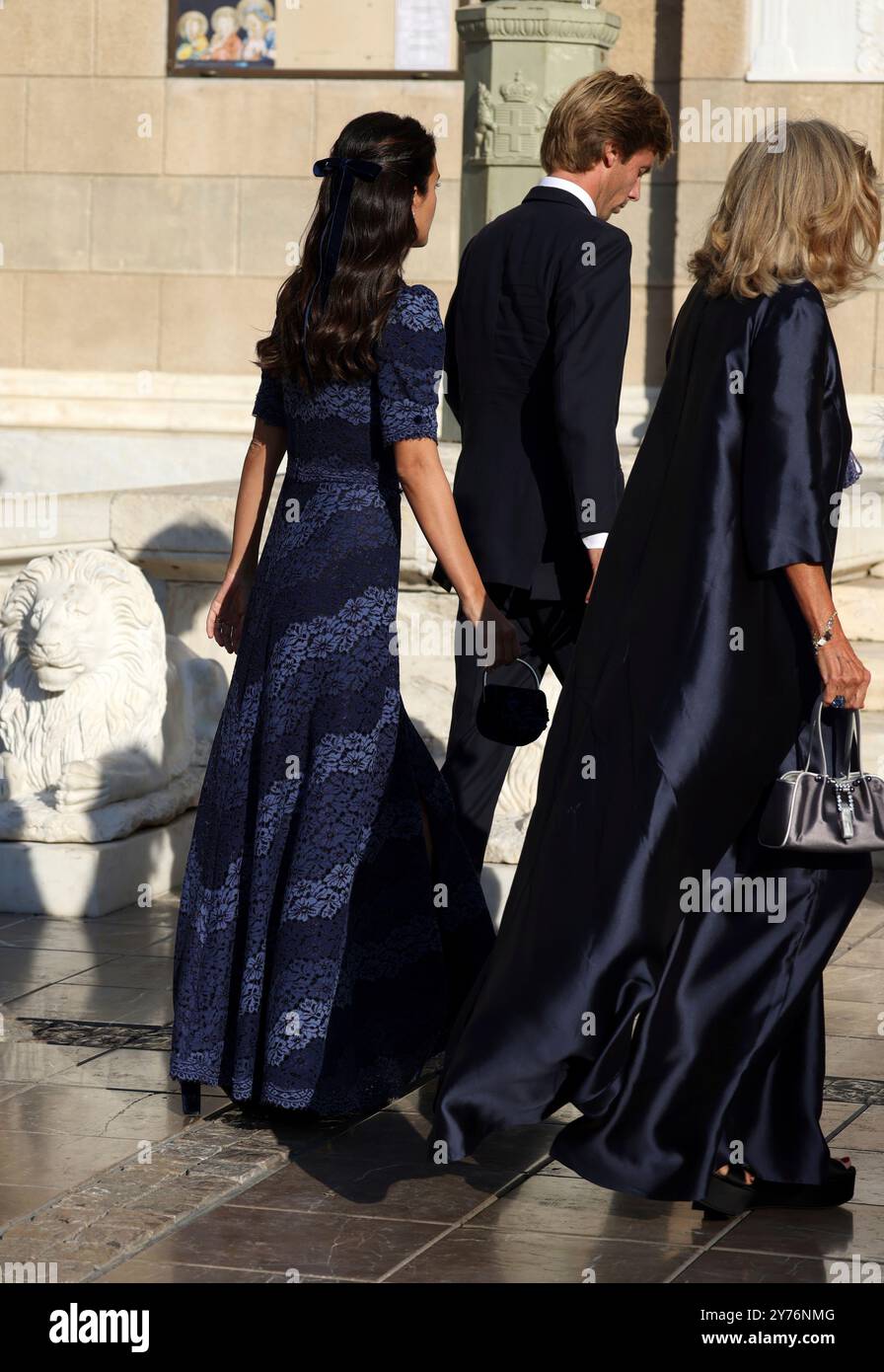 Christian of Hanover and Alessandra of Osma arrive at the Annunciation ...