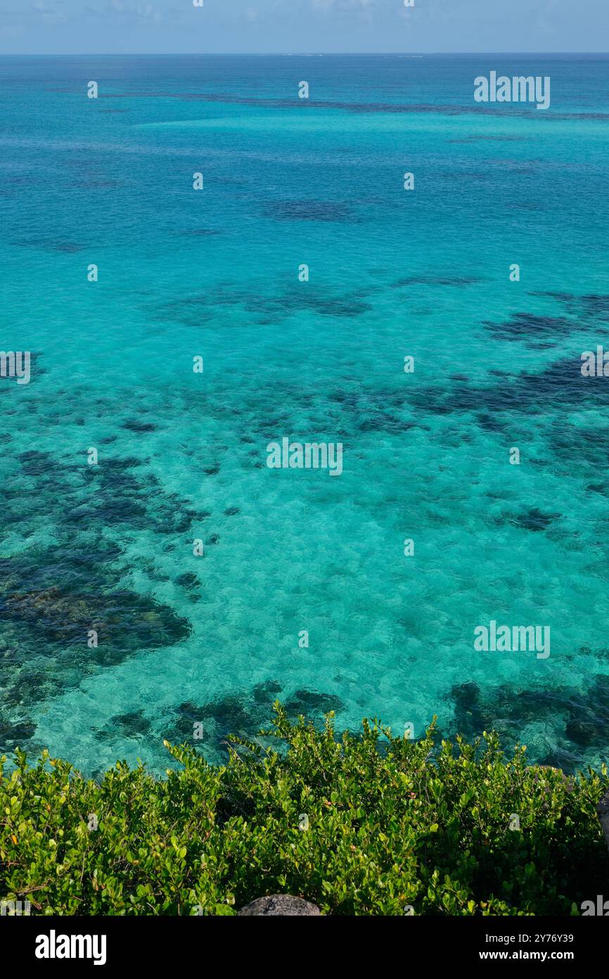 view from cayo cangrejo, crab key, in Providencia island, Colombia ...