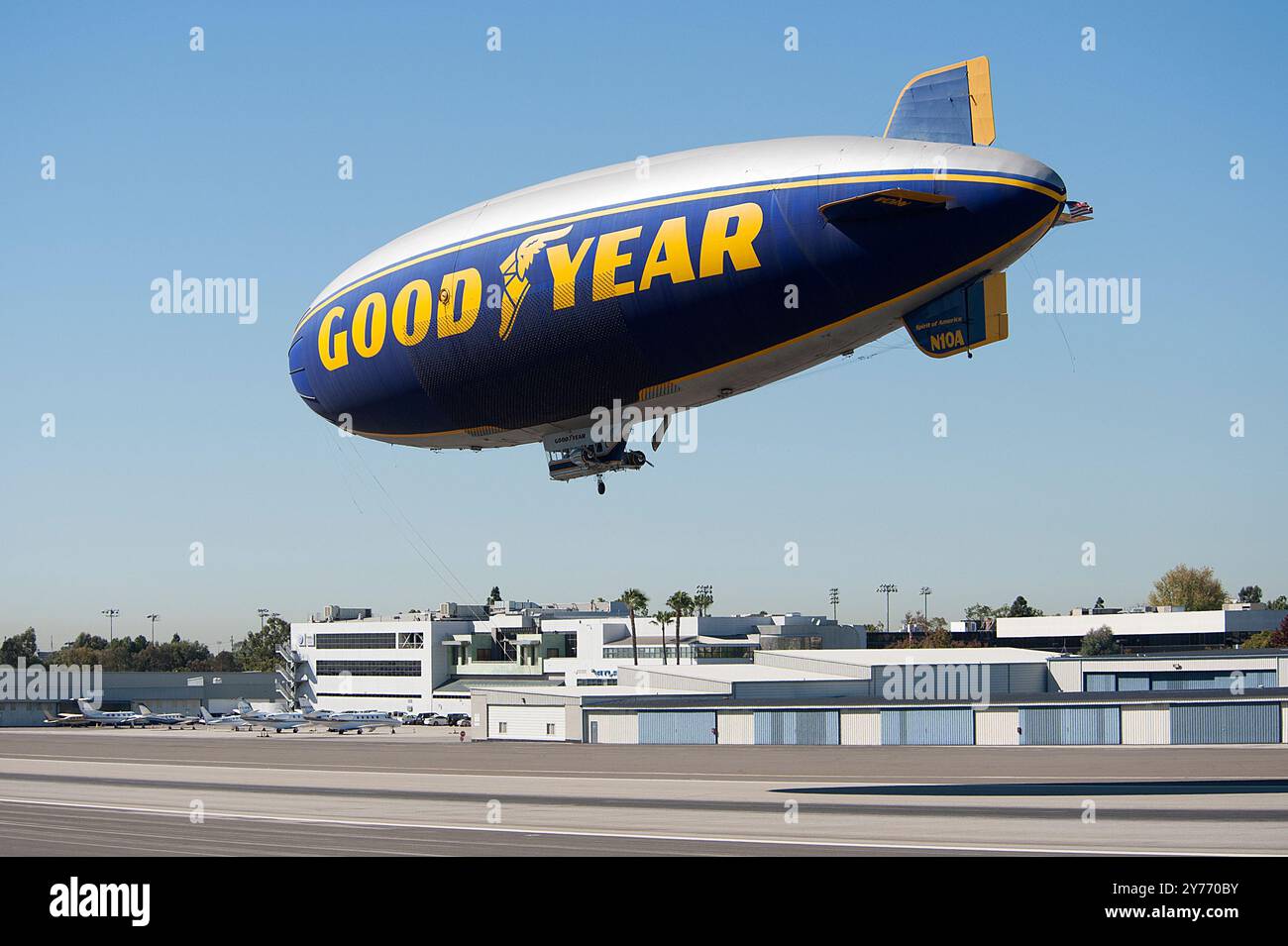 Blimp hangar aerial hi-res stock photography and images - Alamy