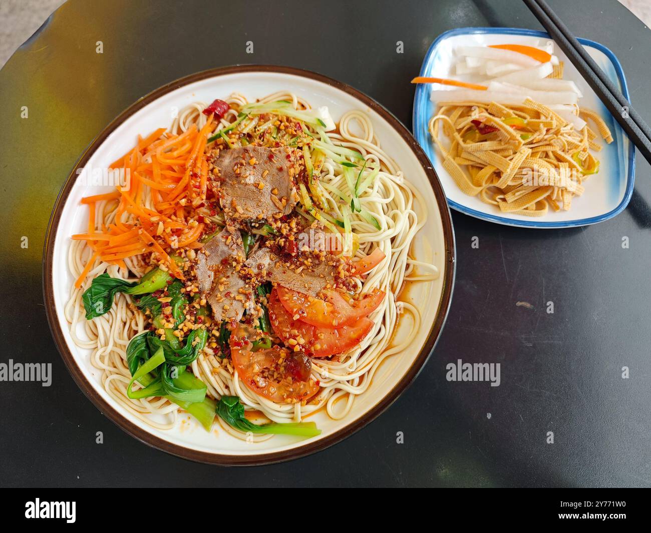 Lanzhou beef noodle in restaurant Stock Photo - Alamy