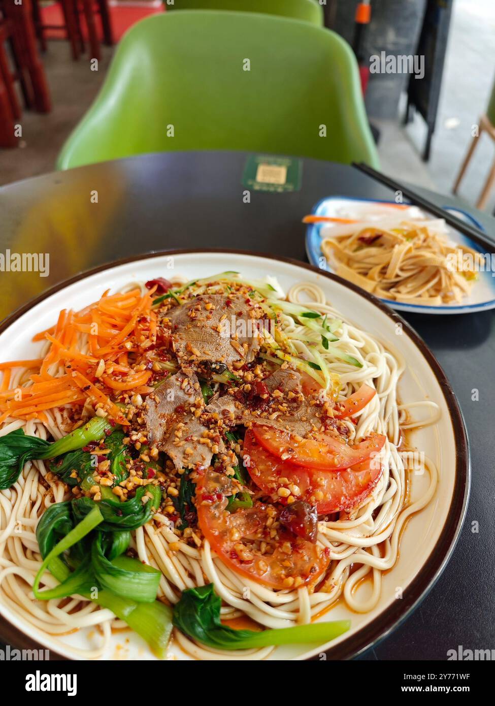 Lanzhou beef noodle in restaurant Stock Photo - Alamy