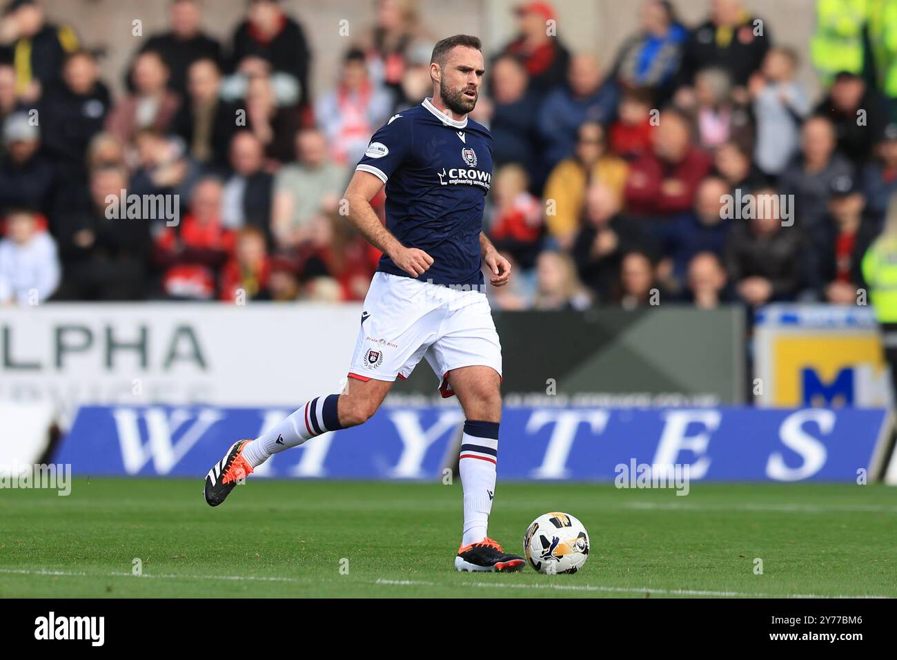 Dens Park, Dundee, UK. 28th Sep, 2024. Scottish Premiership Football ...