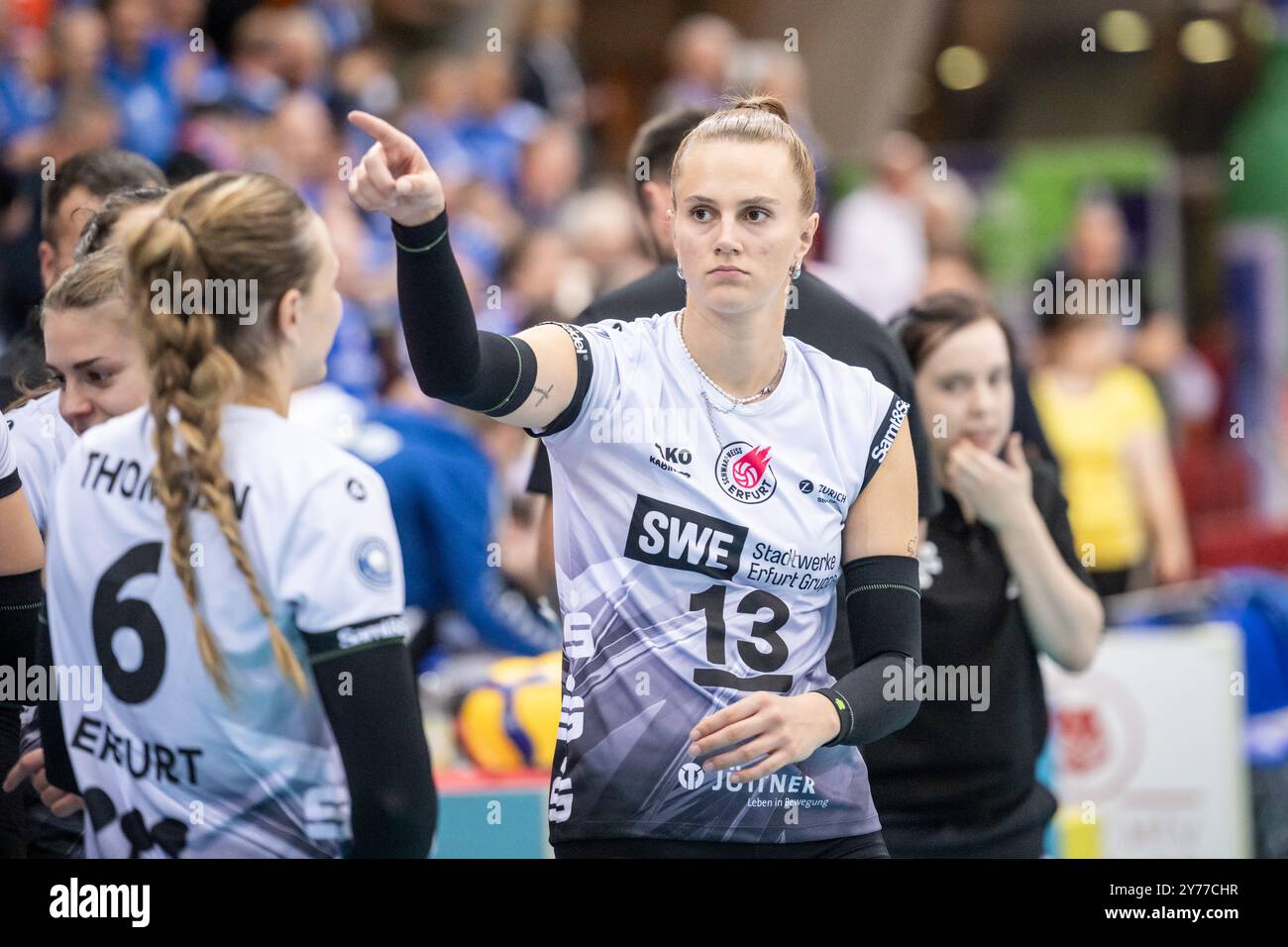 Vs lara hi-res stock photography and images - Alamy