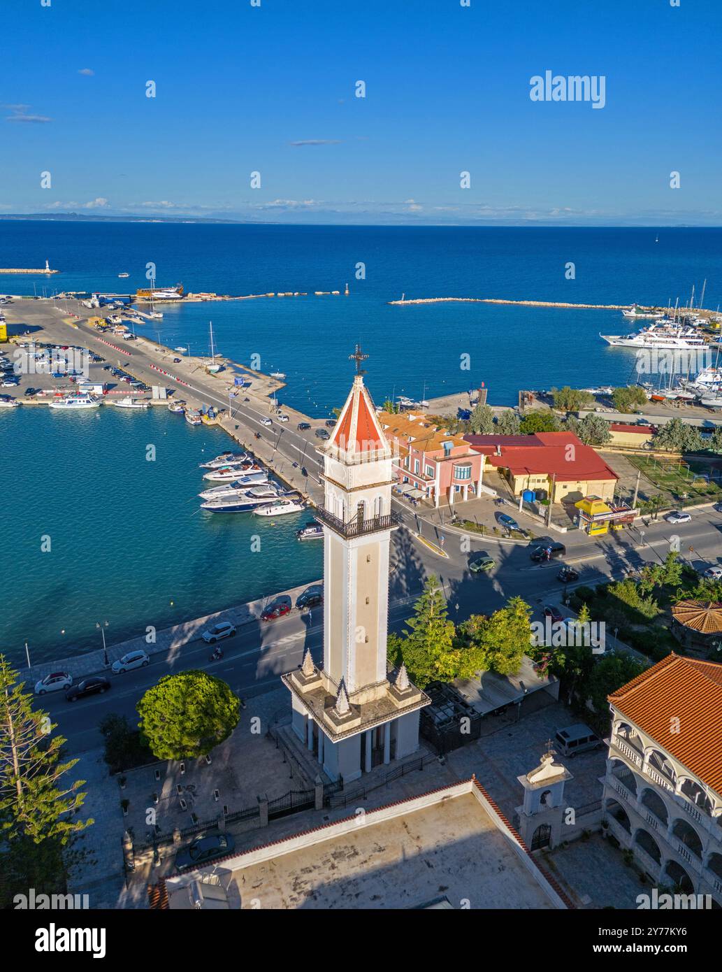 Aerial photos of boats hi-res stock photography and images - Alamy