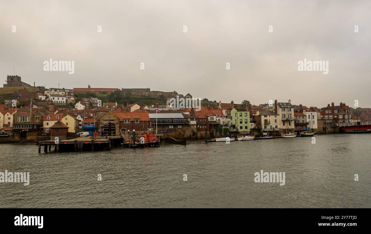 Whitby fog hi-res stock photography and images - Alamy