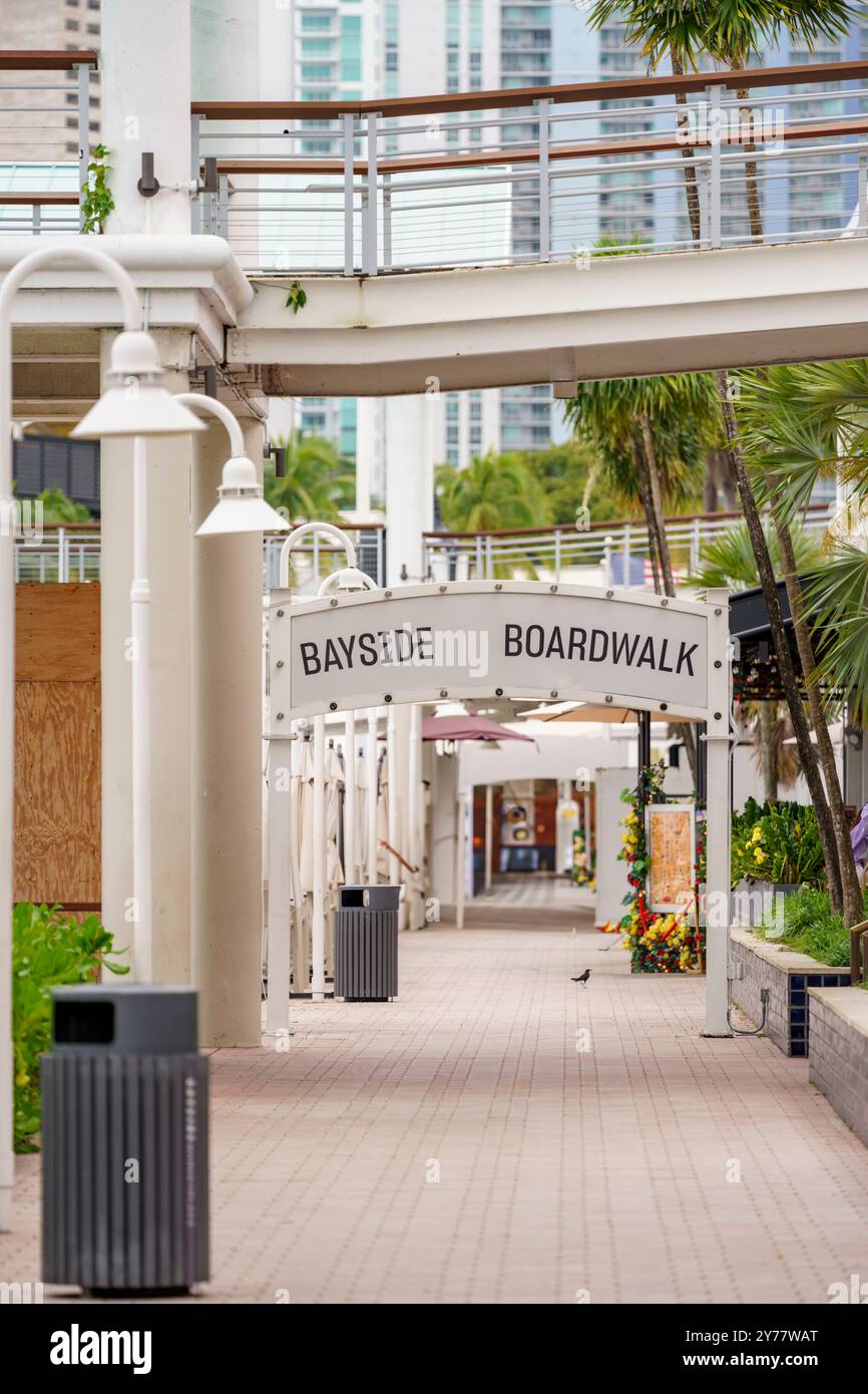 Bayside Boardwalk, Downtown Miami Florida 2024 Stock Photo - Alamy