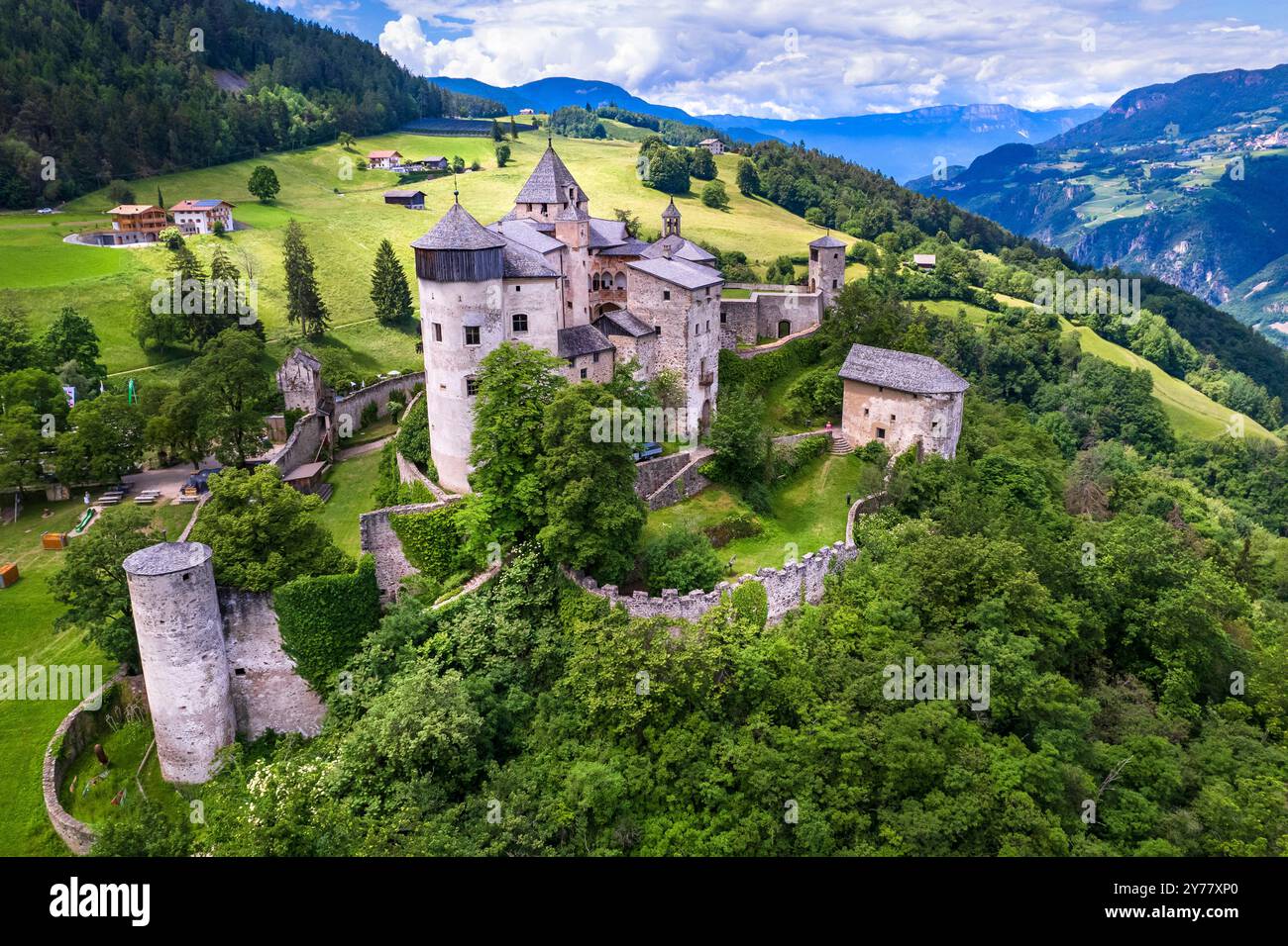 Beautiful castles in trentino alto adige hi-res stock photography and ...