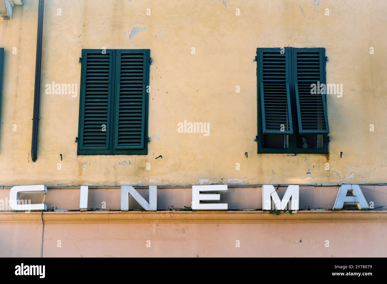 Grungy Retro Sign For A Backstreet Cinema in Lucca, Italy Stock Photo ...