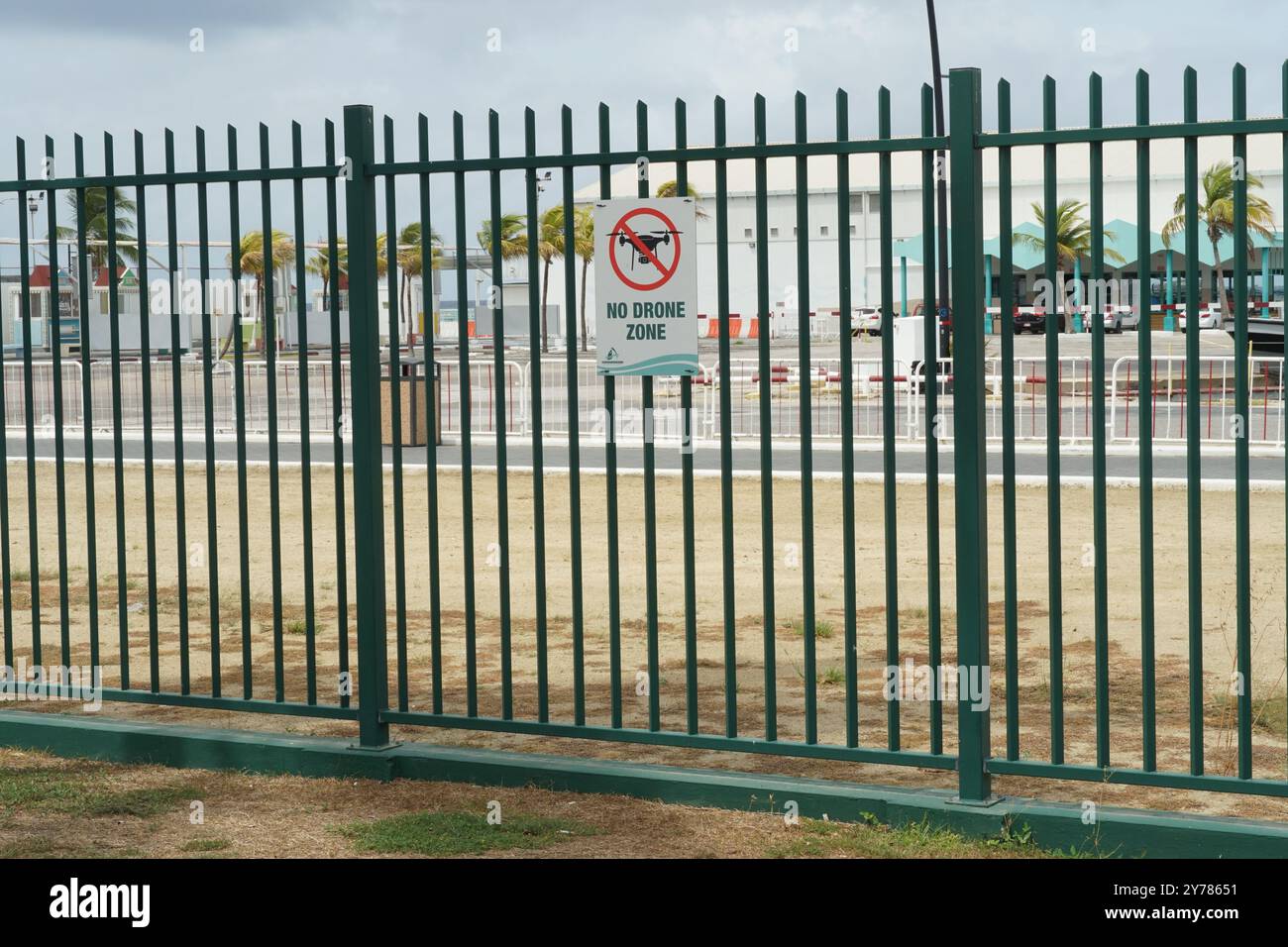 Airfield fence sign hi-res stock photography and images - Alamy