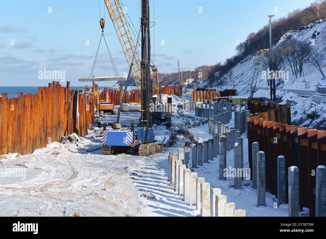 Construction of the promenade at sea, strengthening the sea coastline ...