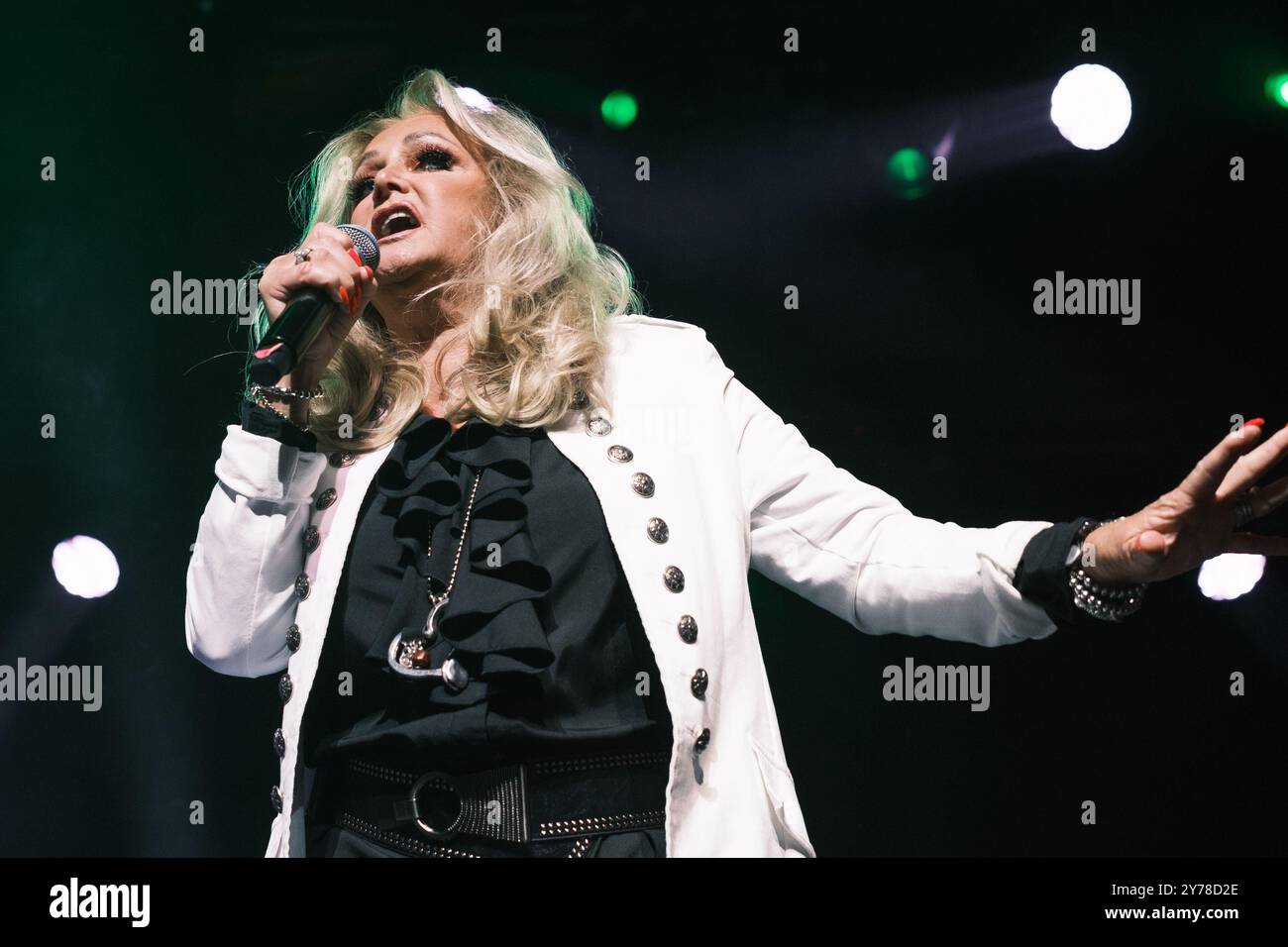 Singer bonnie tyler hi-res stock photography and images - Alamy