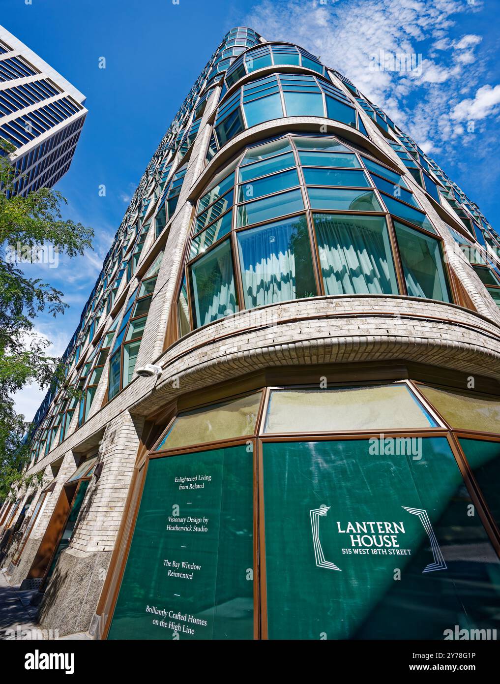 Lantern house new york heatherwick hi-res stock photography and images ...