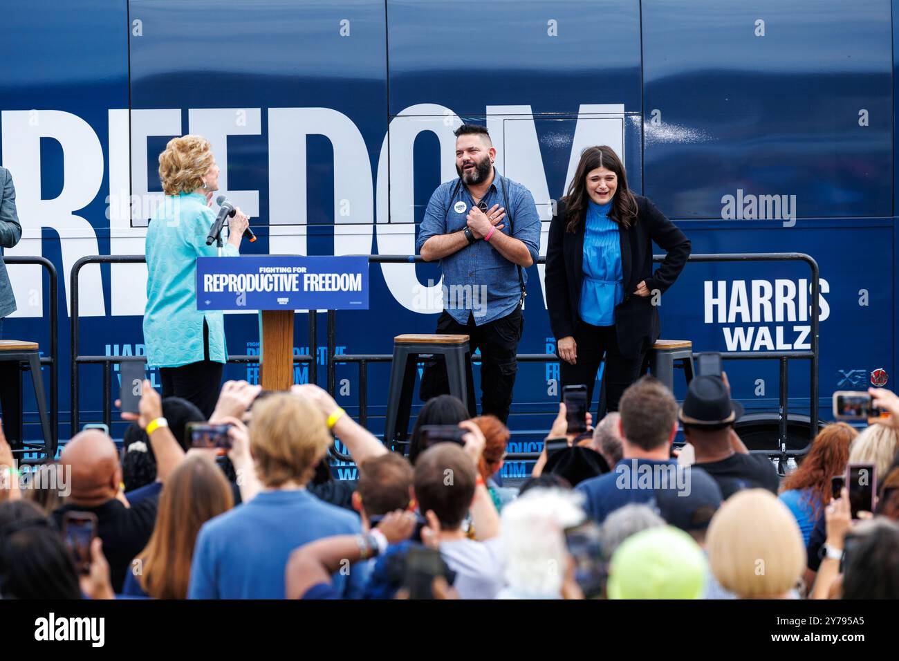 Harris walz reproductive freedom bus hi-res stock photography and ...