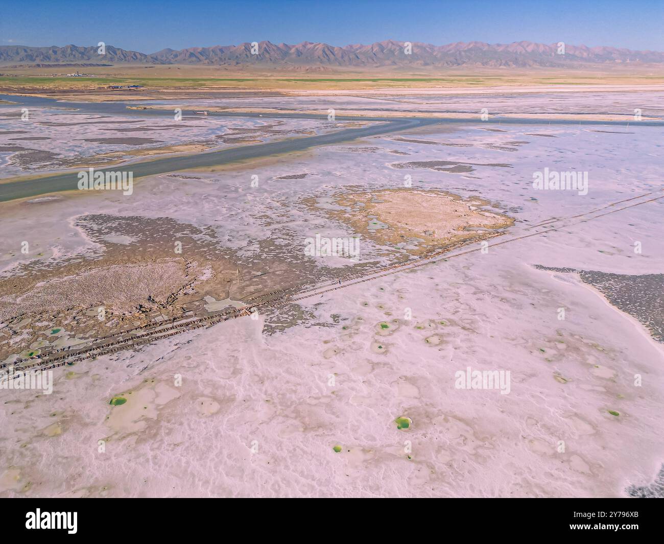 Chaka salt lake, Qinghai, China, Atmosphere of Chaka Salt lake in China ...