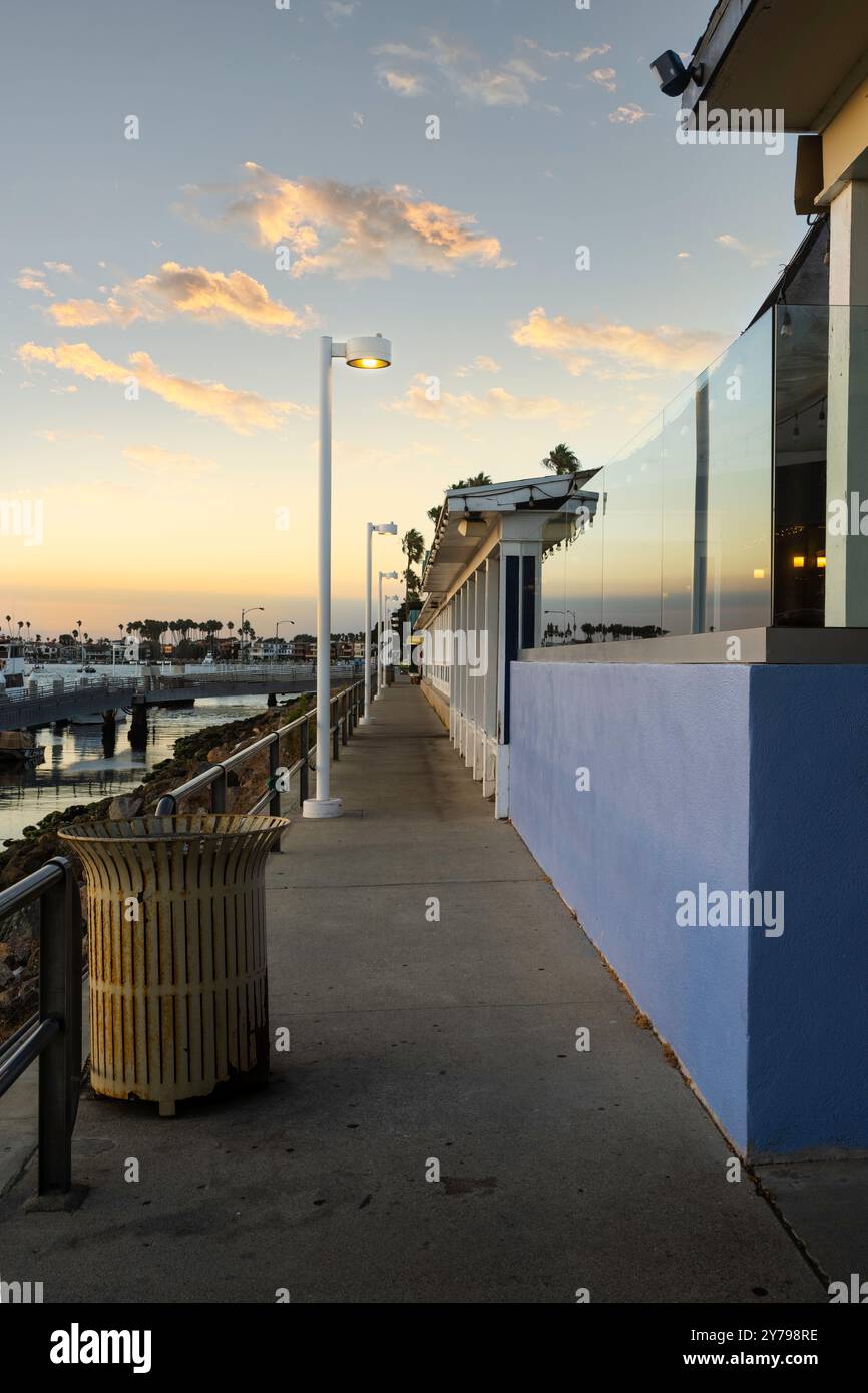 California sunset boat hi-res stock photography and images - Alamy