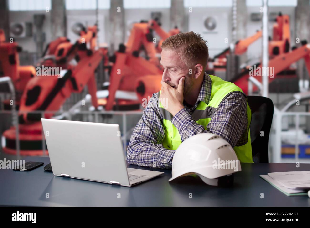 Notebook production line hi-res stock photography and images - Alamy
