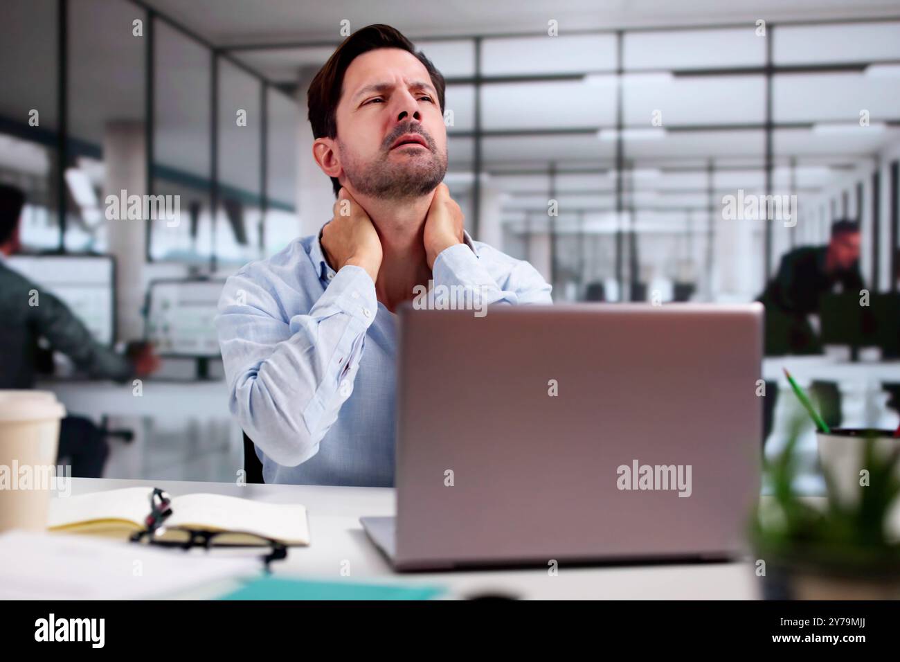 Ergonomic Computer Chair Bad Posture And Pain Stock Photo - Alamy