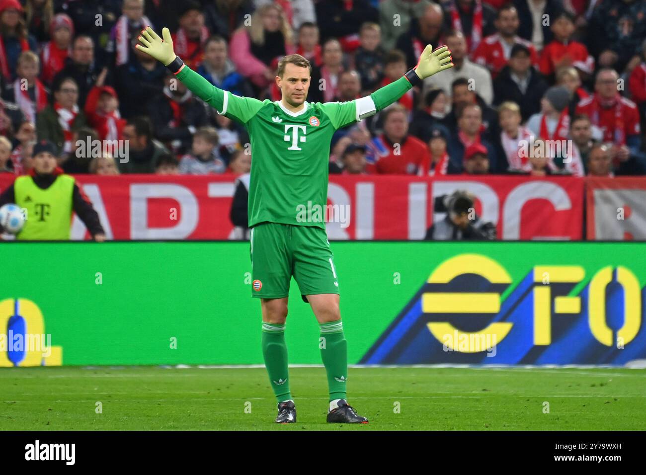 Munich, Germany. 28th Sep, 2024. Manuel NEUER (goalkeeper FC Bayern ...