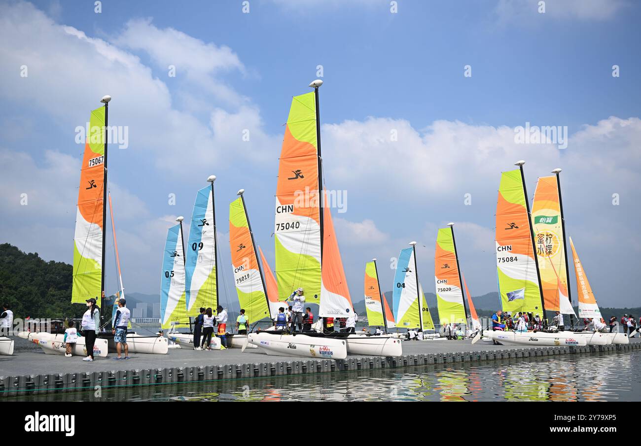 2024 china family sailing race hi-res stock photography and images - Alamy