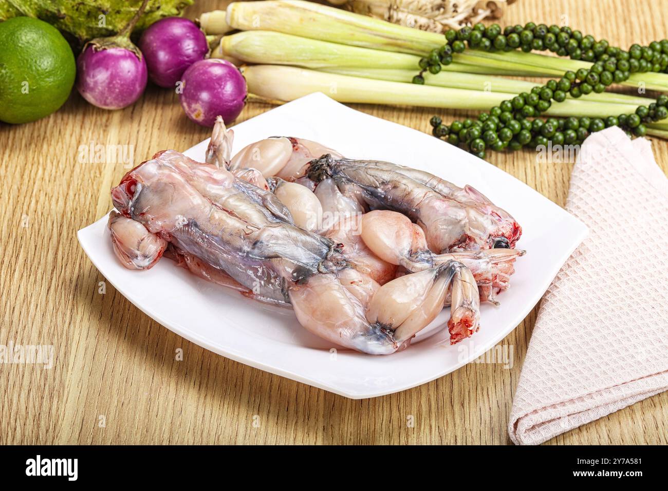 Delicous fresh raw uncooked frog in the bowl Stock Photo - Alamy