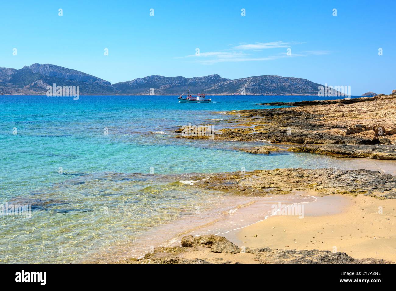 Ano Koufonisi beach with azure sea water. Small Cyclades, Greece Stock ...