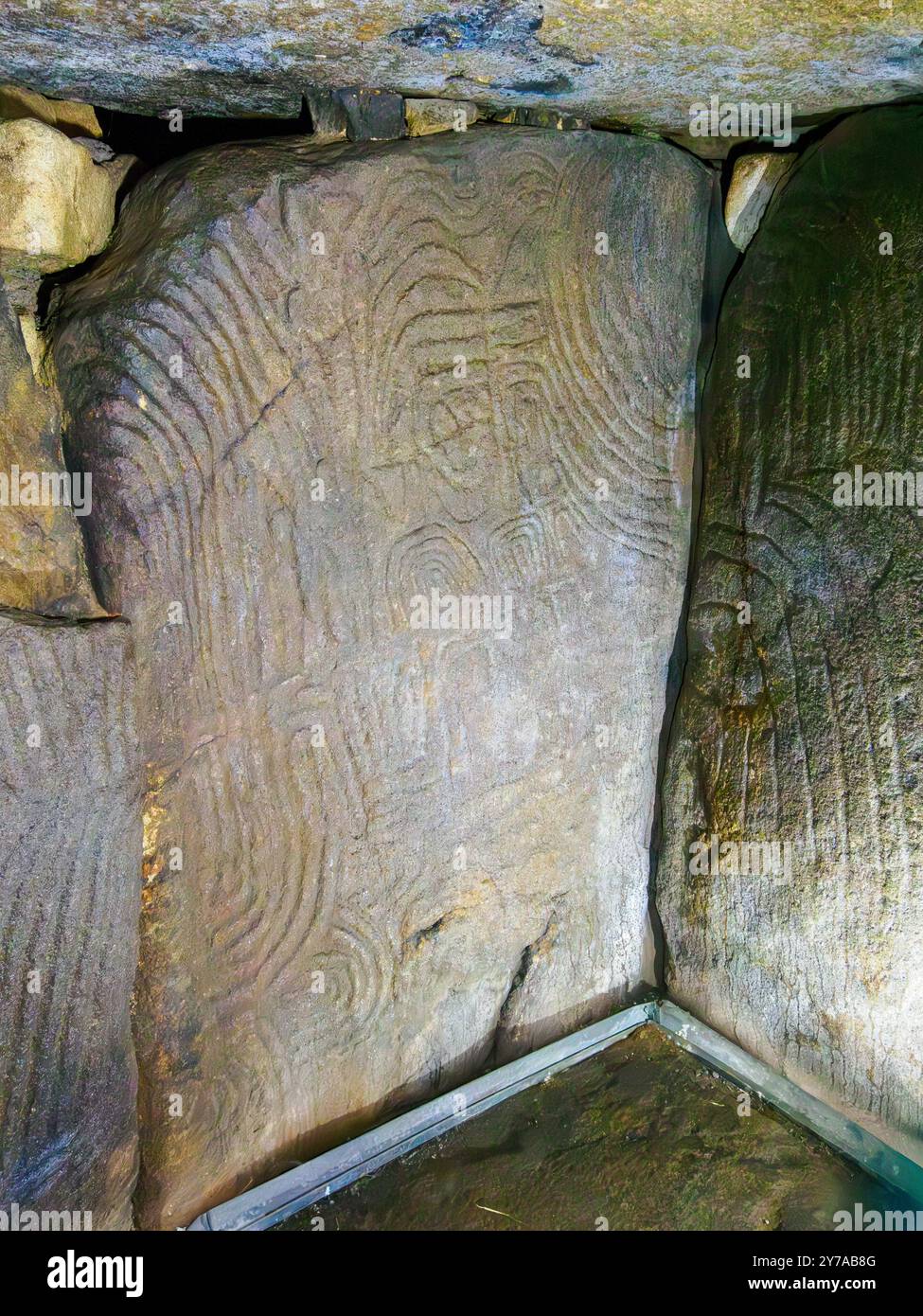 Interior of the Cairn Gavrinis in Larmor-Baden, Brittany, France Stock ...