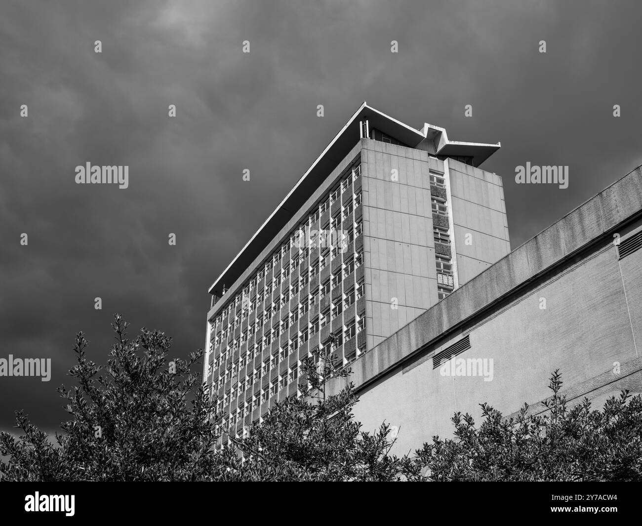 PLYMOUTH CIVIC CENTRE BUILDING BRUTALIST ARCHITECTURE BRUTALISM Stock ...