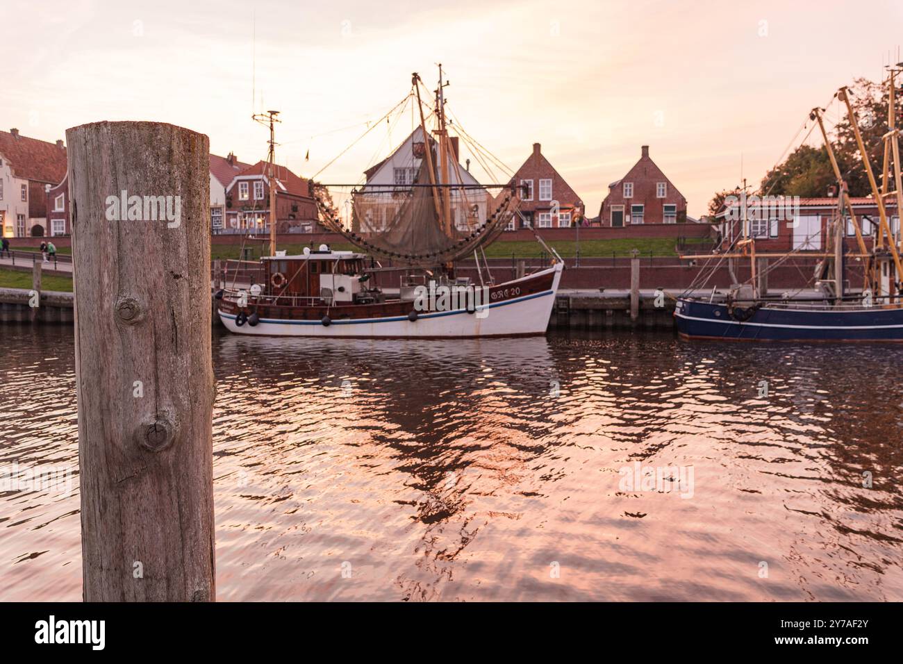 Villages in east frisia Stock Photo - Alamy