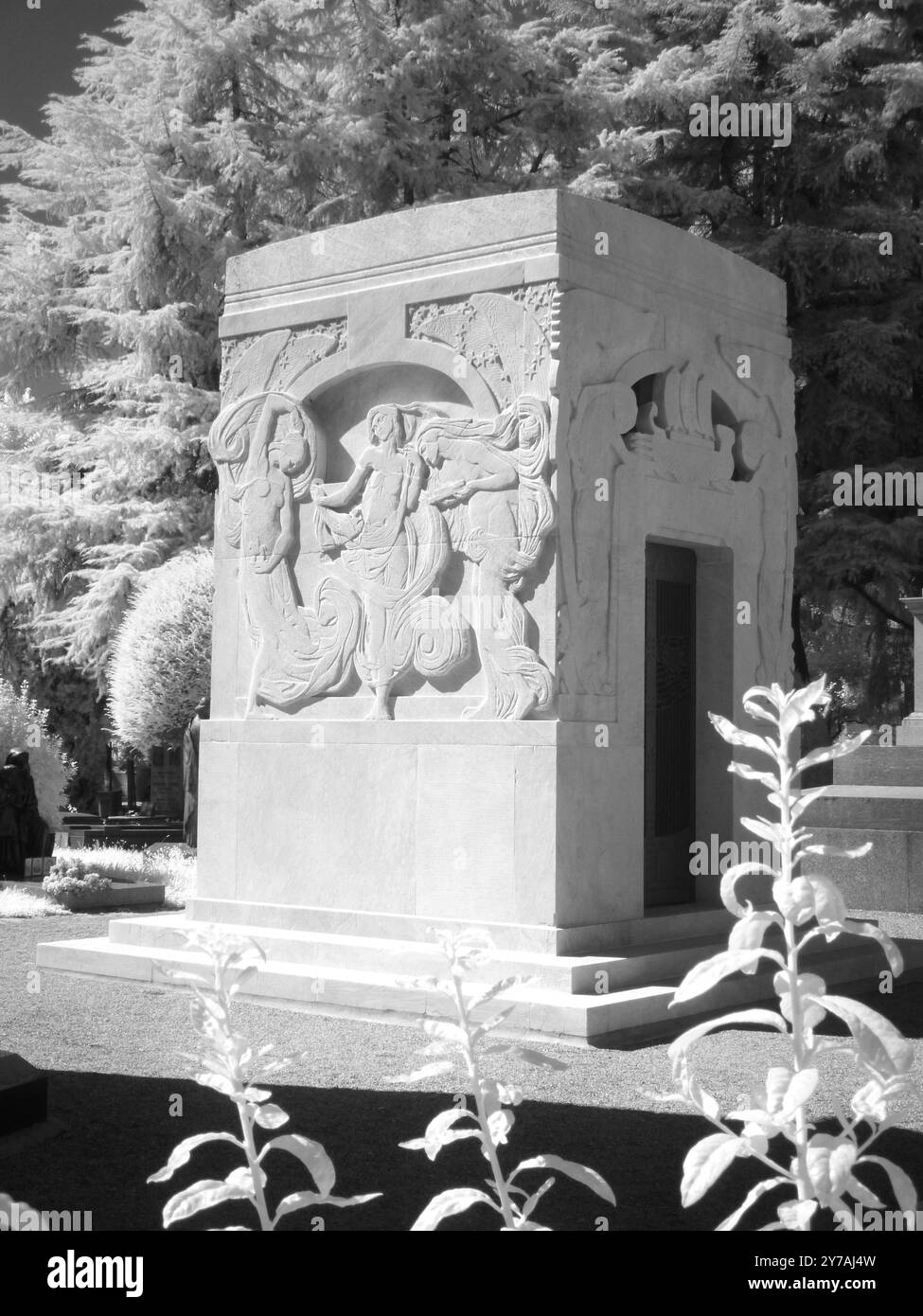 Marble tomb at the Cimitero Monumentale, Turin, Italy Stock Photo - Alamy