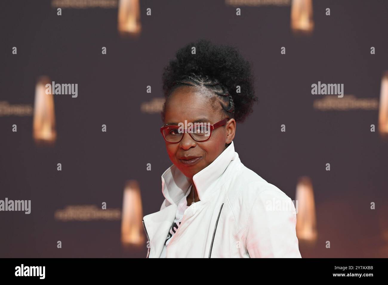 Moderatorin Shary Reeves kommt zur Gala und Verleihung des Deutschen ...