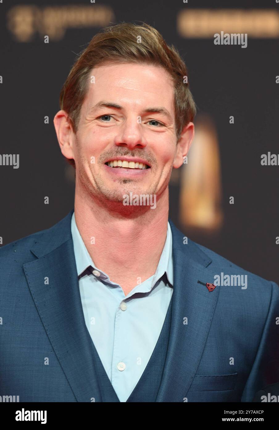 Moderator Alexander Schlüter kommt zur Gala und Verleihung des ...