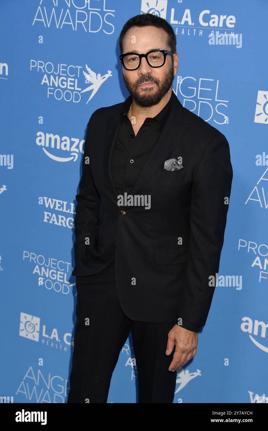 Los Angeles, Ca. 28th Sep, 2024. Jeremy Piven at Project Angel Food's ...