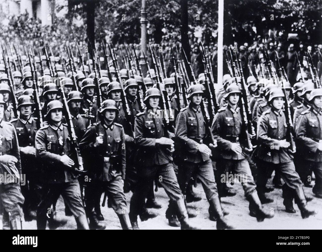 World war 2 german invasion of poland hi-res stock photography and ...