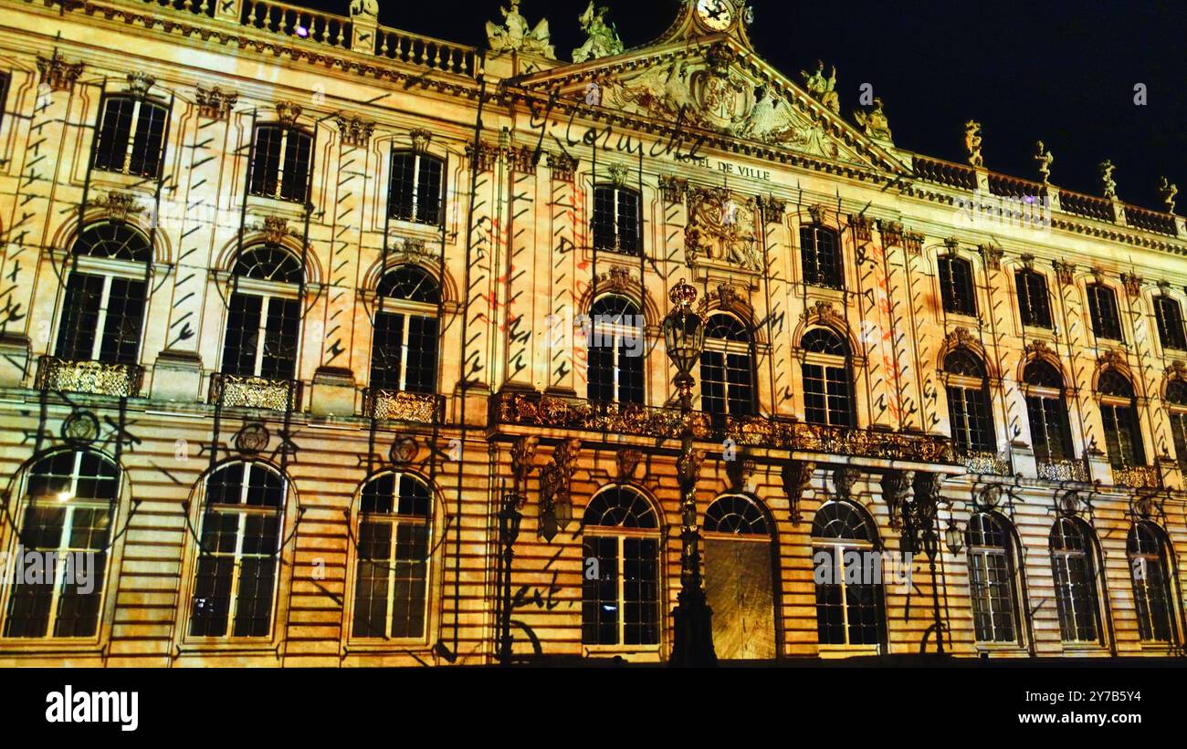 Son et Lumiere light show on the Hôtel de ville, Place Stanislas de ...