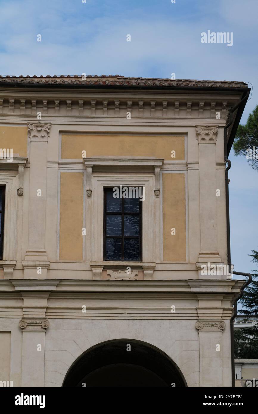 Ancient Roman and Medieval historical sites around Rome, Italy ...