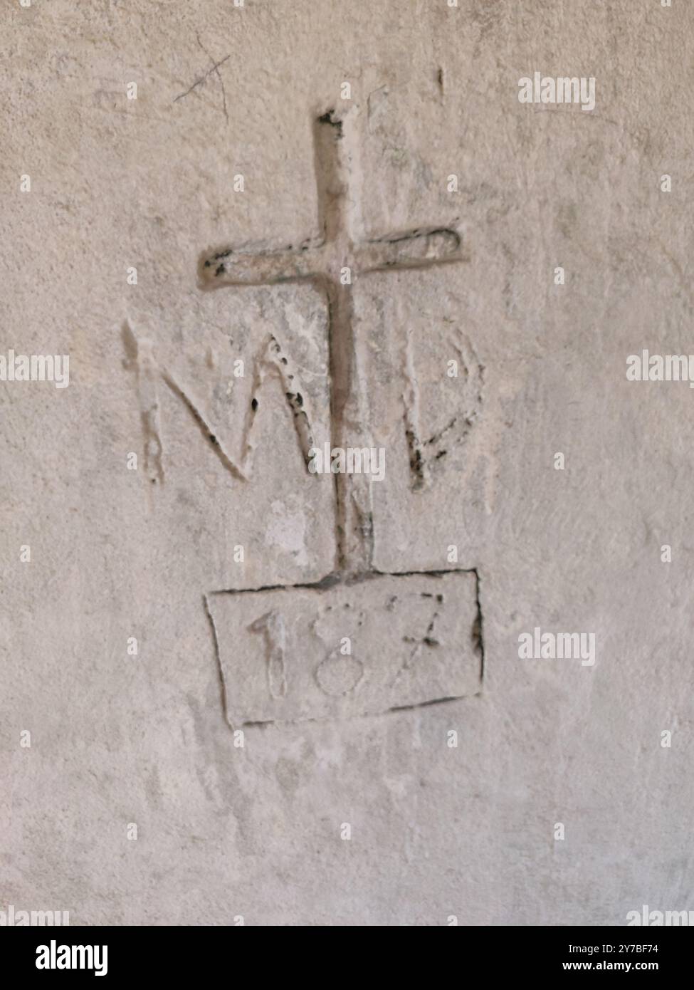 Historic stone marker featuring hi-res stock photography and images - Alamy