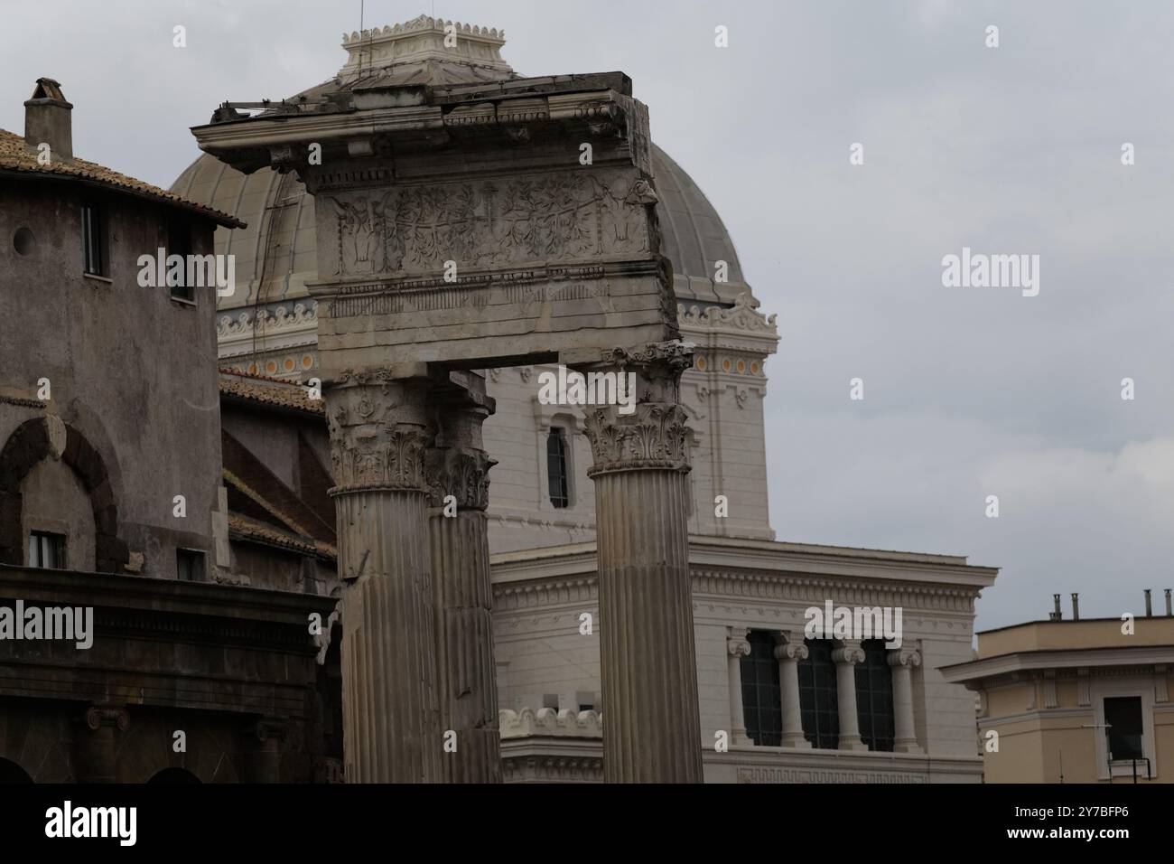 Ancient Roman and Medieval historical sites around Rome, Italy ...