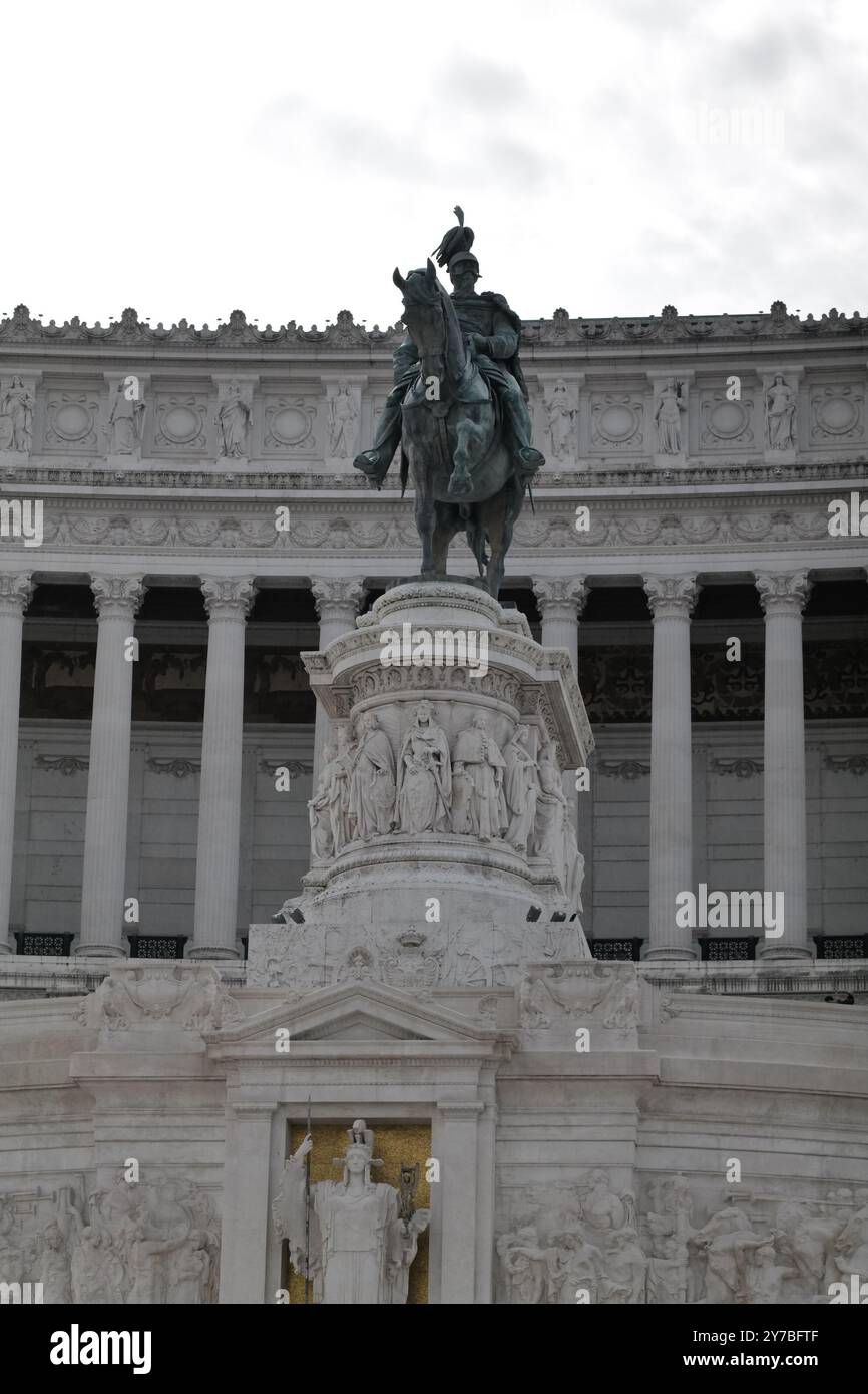 Rome’s iconic Wedding Cake Building, the popular nickname of Altare ...