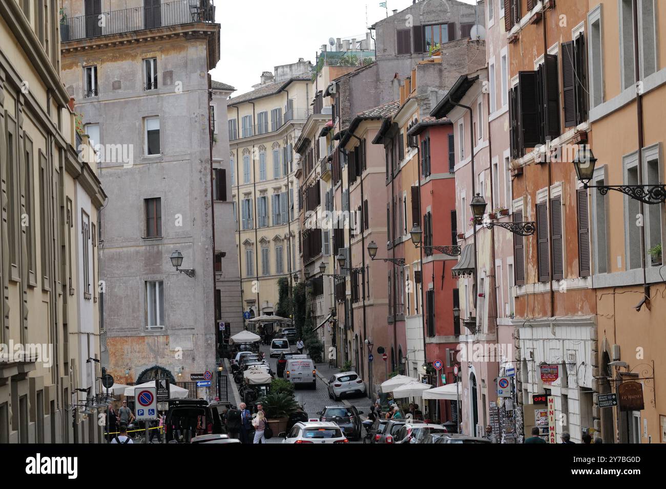 Views of the skyline, allies and notable landmarks of the Eternal City ...