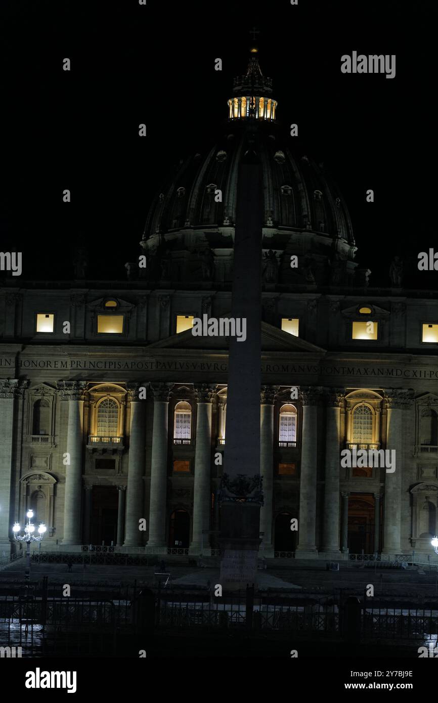 Famous landmarks around Rome and Vatican City at night Stock Photo - Alamy