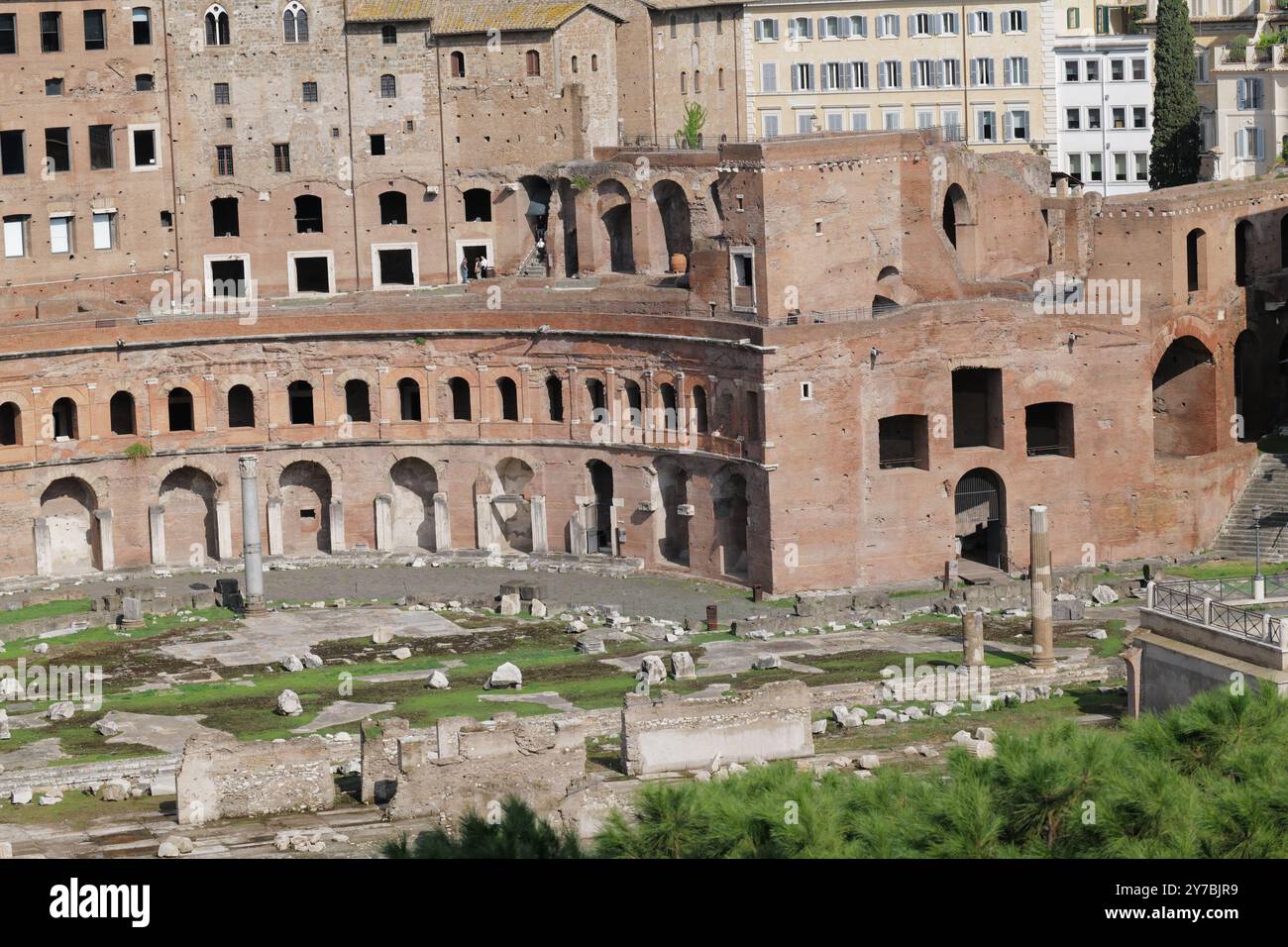 Ancient Roman and Medieval historical sites around Rome, Italy ...